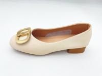 China Women white comfort loafers with low-cut low heel with genuine leather for sale