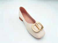 China Women white comfort loafers with low-cut low heel with genuine leather for sale