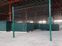 China 1.8m PVC Coated Welded Wire Mesh Fence Panels - 2m/3m Lengths, Galvanized Iron Wire Construction for sale