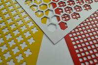 China 1x2m Perforated Metal Mesh Panels with Hexagonal Holes | 0.3-10mm Thickness Stainless Steel & Aluminum for sale