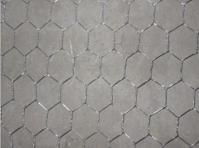 China 3/4'' Galvanized Hexagonal Wire Mesh BWG16 Chicken Wire - 1-2m Width, 30m Length for Farm & Garden Use for sale