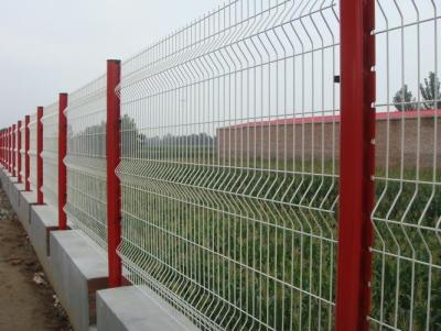 China 5x10cm PVC Coated Galvanized Welded Wire Mesh Fence - 2.0mm Wire Diameter for Garden and Security Applications for sale