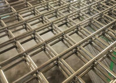 China Weld 50x50mm Hole 4ft Galvanised Steel Mesh Panels Silver for sale