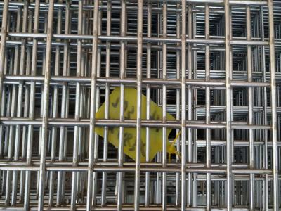 China 304 Stainless Steel Welded Wire Mesh Panel 50x50mm 2x2 Hole 4x8ft Rust Proof Hot Dip Galvanized for sale