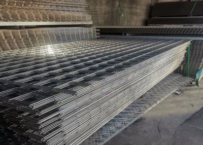 China Square Hole Silver 4 Inch Galvanised Weld Mesh Fence Panels for sale