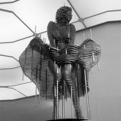 China Stainless Steel Marilyn Monroe Sculpture - 2200mm Metal Woman Statue with Custom Colors & 304/316 Grade Steel for sale