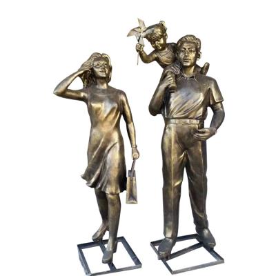 China Bronze Family of 3 Sculpture - 1850mm Life Size Human Statue with Waterproof Bronze Finish for Outdoor Decoration for sale
