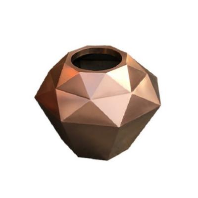 China SS304 Irregular Metal Flower Planter in 400mm-800mm Heights with Rose Gold Finish for Modern Gardens for sale