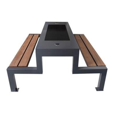 China Outdoor Solar Table and Bench 100W Mono Solar Panel 1700mm Black Metal Wood for sale