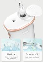 China IPX7 Waterproof Mini Water Flosser 1650RPM/Min Collapsible Bottle Tank for sale