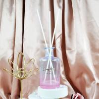 China Round Reed Diffuser Gift Set Luxury Home 200ml Massage Oil Glass Bottles for sale