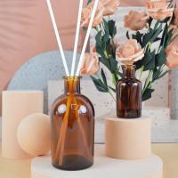 China Luxurious Fragrance Glass Bottles 200ML Customized Empty Glass Diffuser Bottles for sale