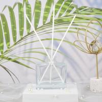 China Flat Square Room 100ml Reed Diffuser Glass Bottle With Stopper for sale