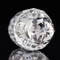 China Professional Luxury Faceted Glass Crystal Perfume Bottle For Wedding Favors Valentine Gift for sale