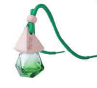 China Diamond Shaped Car Perfume Bottle With Color Interior Accessories Diffuser for sale