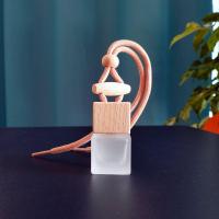 China 8ml Square Glass Car Perfume Bottle with Wooden Lid for sale
