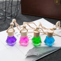 China 7ml Glass Car Perfume Bottle with Wooden Lid for Essential Oils for sale