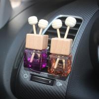 China 8ml Rattan Wood Ball Car Perfume Bottle with Wooden Lid for sale
