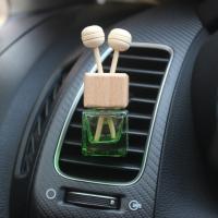 China 8ml Rattan Wood Ball Car Perfume Bottle with Wooden Lid for sale
