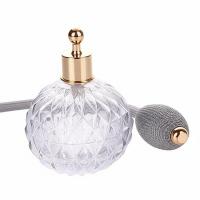 China Vintage Crystal Perfume Bottle with Mini Bulb Spray Laser Engraved for Holiday Decoration for sale