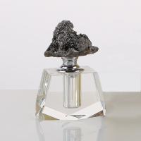China 60*82mm Laser Engraved Crystal Perfume Bottle with Agata Stone Lids for Essential Oils and Attar for sale