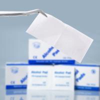 China Disposable 70% Alcohol Disinfection Cotton Piece 100 Pcs/Box for sale