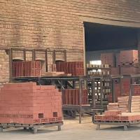 China Pusher kiln with hydraulic propulsion precise temperature control and energy-saving design for ceramic and brick production for sale