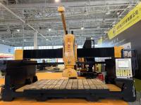 China 5 Axis Bridge Cutting Machine with 15kW Motor, 3400×2000×180mm Max Processing Size for Stone Fabrication for sale