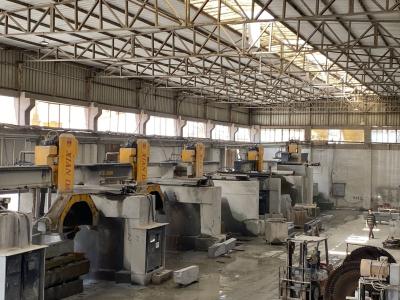 China CNC Bridge Cutting Machine 2200mm Blade Automatic Table Movement 57kW for sale