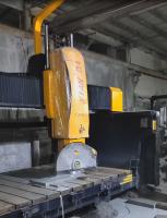 China 5-Axis Bridge Cutting Machine for Stone Profiling with 350-600mm Blade Range and 500mm Lifting Stroke for sale