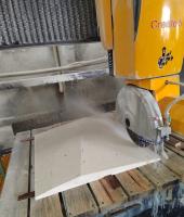 China Xianda 5 Axis CNC Bridge Saw 3200x2000mm Marble Granite Quartz Stone Cutting Machine 26KW for sale