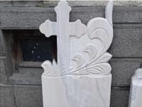 China CNC Stone Tombstone Engraving Machine 1000x1800mm 5.5kW Stable Running for sale