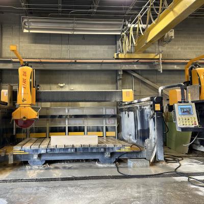 China 5-Axis Stone Cutting Machine 500mm Lifting Travel CNC Precision for Granite Marble Quartz for sale