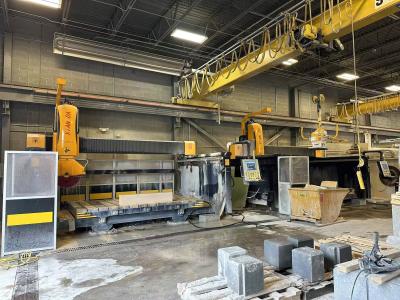 China 5-Axis Multifunctional Intelligent Bridge Saw Precision Cutting For Stone Marble & Granite for sale