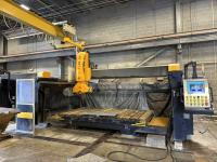 China 5-Axis Intelligent Bridge Saw for Stone Marble Granite Cutting 3200x2000mm Worktable 20.5kW for sale