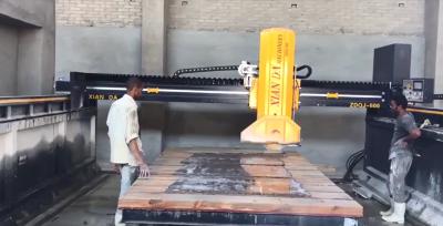 China 3 Axis Infrared Bridge Cutting Machine 3200x2000mm Stone Processing 15kw Main Motor for sale