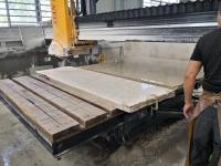 China 3 Axis Infrared Bridge Cutting Machine 3200x2000mm Stone Processing 15kw Main Motor for sale