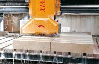 China Four Column Medium Block Cutting Machine 1200mm Blade for Granite Marble Slabs Curbstone for sale