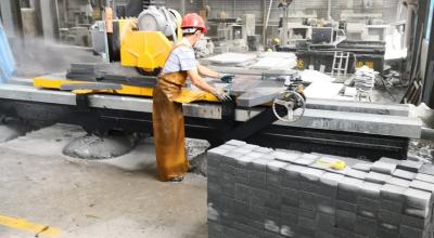 China HSQB-600 Manual Stone Cutting Machine with 600mm Blade and 15kW Motor for Granite Marble Slabs for sale