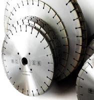 China Professional Diamond Edge Cutting Blade for Granite - 250mm to 450mm Diameter with 35%+ Diamond Concentration for sale