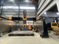 China 5-Axis CNC Router Bridge Saw Cutting Machine with 5-Axis Simultaneous Control, 20 kW BT40 Spindle, and Hybrid Table Design for sale