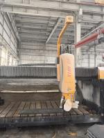 China 5 Axis CNC Bridge Saw Cutting Machine with 360° Blade Rotation for 3200x2000mm Stone Processing for sale