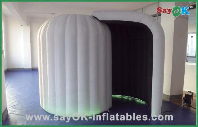 China Customizable Inflatable Photo Booth with CE Certified Blower - Oxford Cloth Material, 1 Piece MOQ for sale
