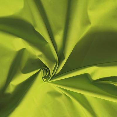 China 300t 69gsm Polyester Pongee Material 50d 100 Woven Polyester Fabric for sale