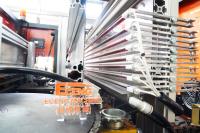China PET Mineral Water Bottle Blowing Machine YCQ 2L-2 2 Cavity 2000 BPH for sale