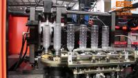 China PET 4 Cavity Mineral Water Bottle Making Machine 5000-6000 BPH 2L for sale