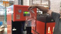 China Eceng YC-5L-1 Semi-Automatic PET Bottle Blowing Machine 5L 220V 16KW for sale