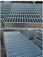 China Rectangular Silver Galvanized Steel Grating For Stair Treads for sale