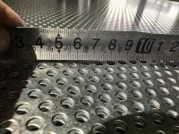 China 4mm Pitch Round Perforated Steel Sheet with Oval Holes for Filtration 0.5-3mm Thick for sale