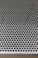 China 0.8mm Thick Perforated Aluminum Mesh Sheet Lightweight Durable for sale